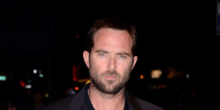 Who's actor Sullivan Stapleton? Wiki: wife, net worth, married, height, age
