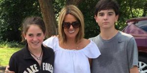Who's Sean Hannity’s wife Jill Rhodes? Wiki: Age, Height, Married, Net ...