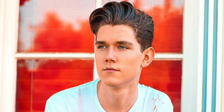 Who is Devan Key? Wiki: Art Painting, Age, Height, Girlfriend, Net Worth