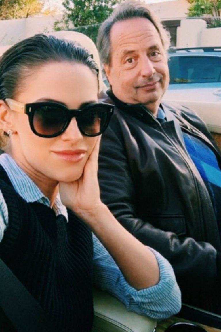 Who is actress Jessica Lowndes? Wiki: Husband, Net Worth, Jon Lovitz