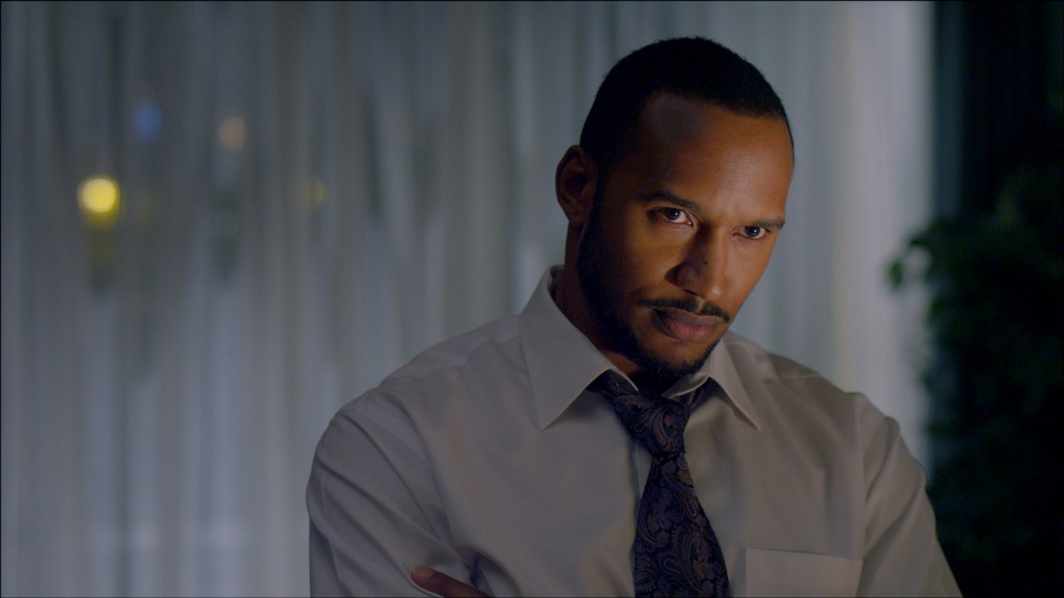 Who is Henry Simmons? Bio: Wife Sophina Brown, Twin Sister, Gay