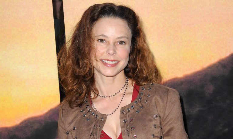 What happened to actress Dana Barron? Wiki: Net Worth, Kids, Husband