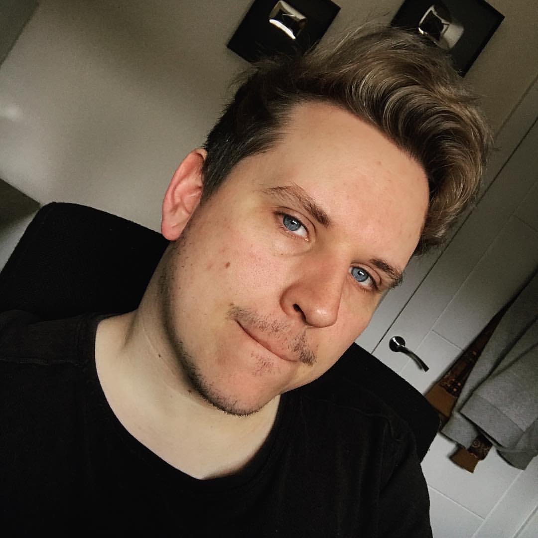 AshDubh (Youtuber) Wiki Biography, age, real name, girlfriend, net ...
