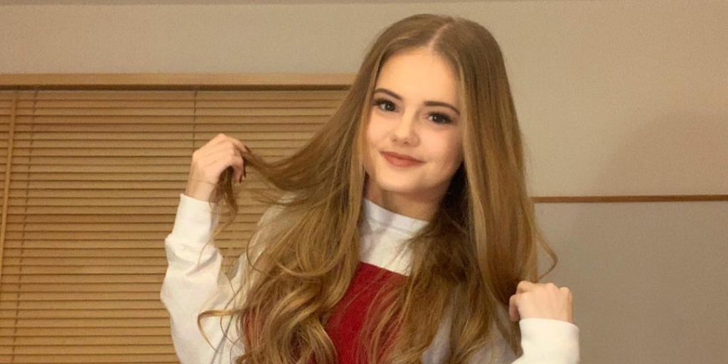 Ellie Louise's Wiki Biography, age, boyfriend, family, net worth ...
