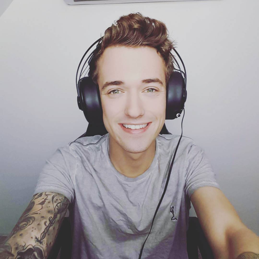 Crainer's Wiki Biography, age, height, real name, girlfriend Thea ...