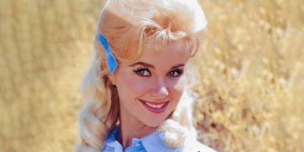 Where is Gunilla Hutton today? Wiki, measurements, net worth ...