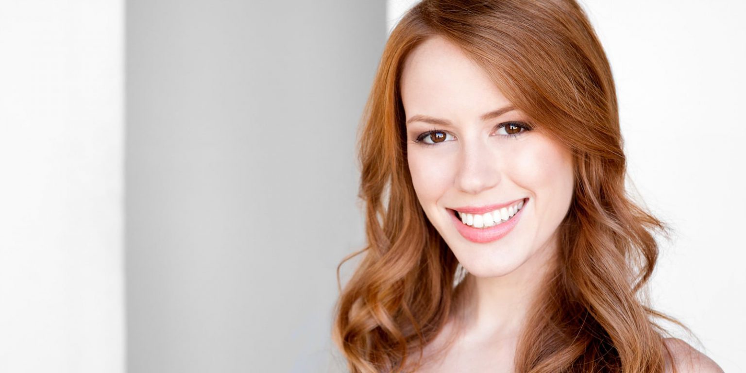 Marisha Ray’s Wiki, net worth. Who is Matthew Mercer’s wife ...