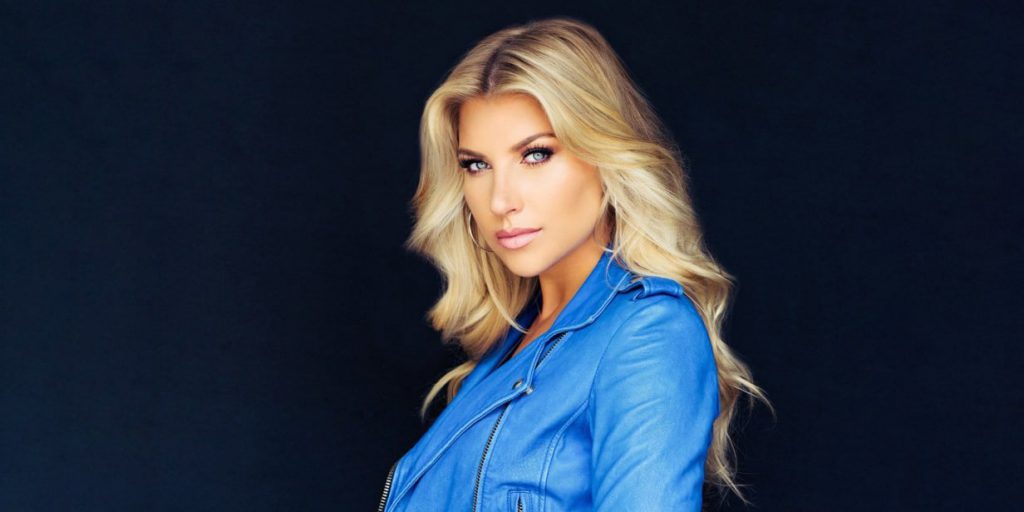 Melanie Collins (CBS) Wiki, age, boyfriend. Is she married? Bio ...