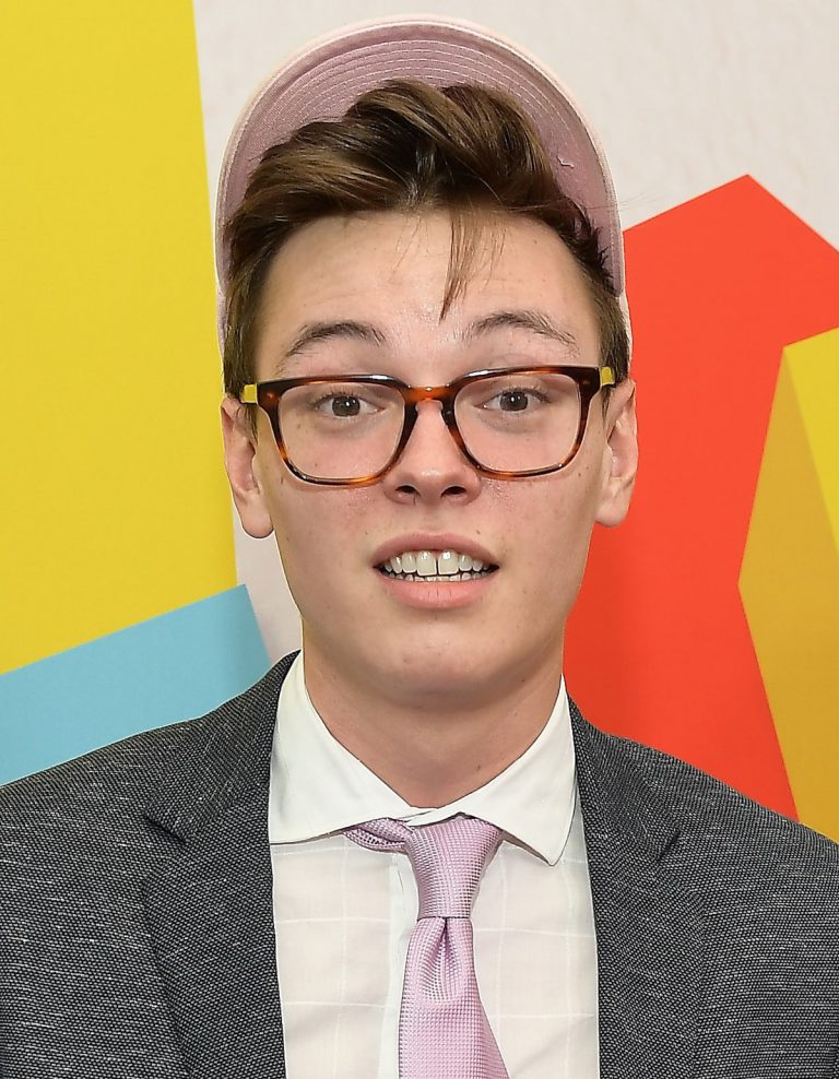 Steven Suptic's Wiki, age, height, wife, net worth, fiance, dating ...