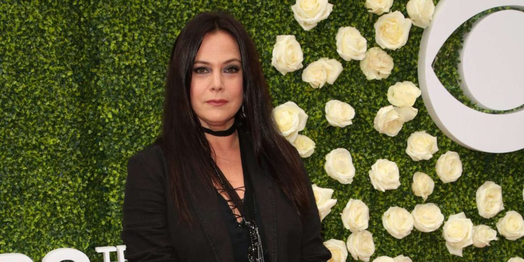 Liza Snyder's ("Yes, Dear" actress) Wiki Bio, married, net worth ...