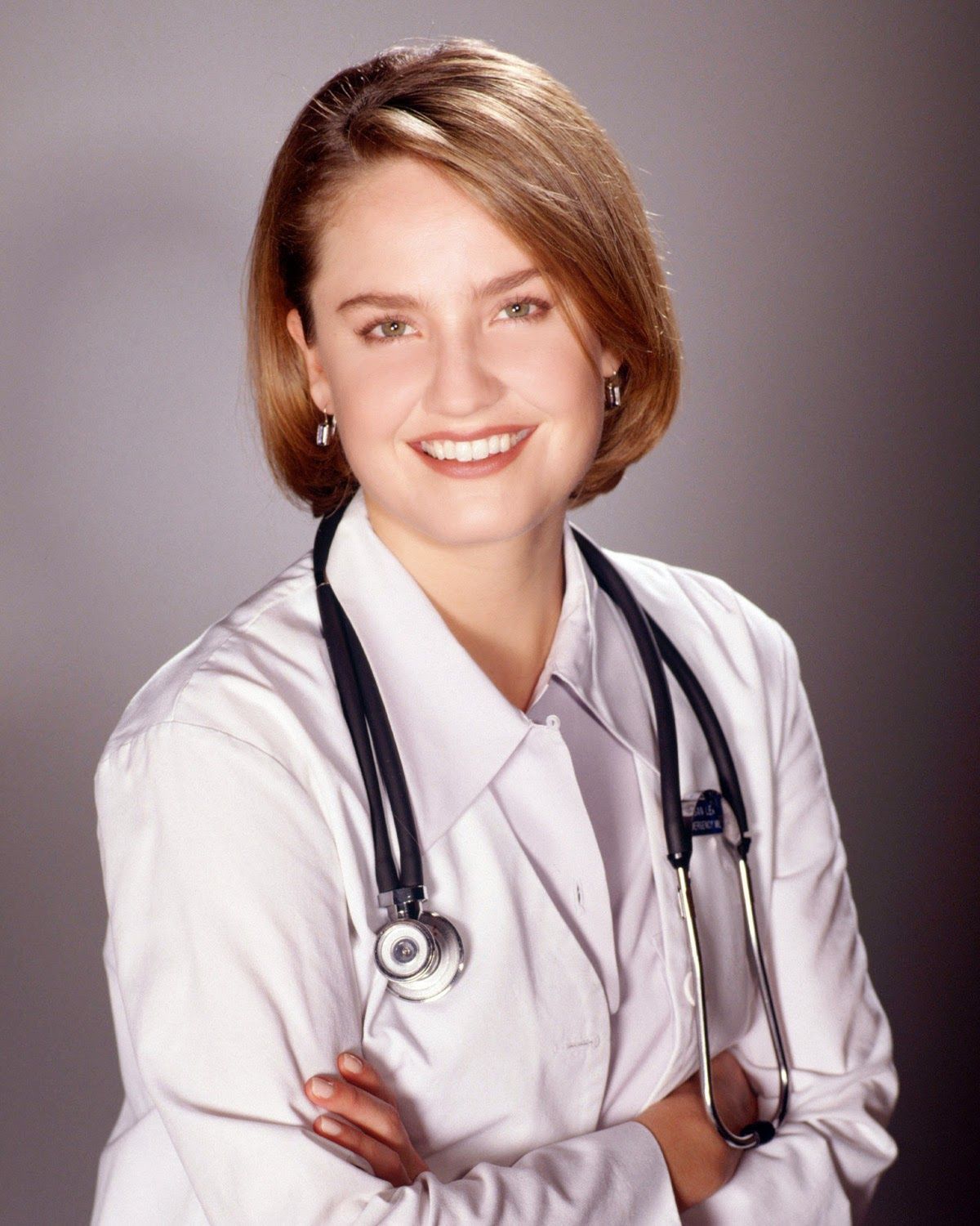 Where is Sherry Stringfield now? Wikipedia, Biography, Age, Family ...