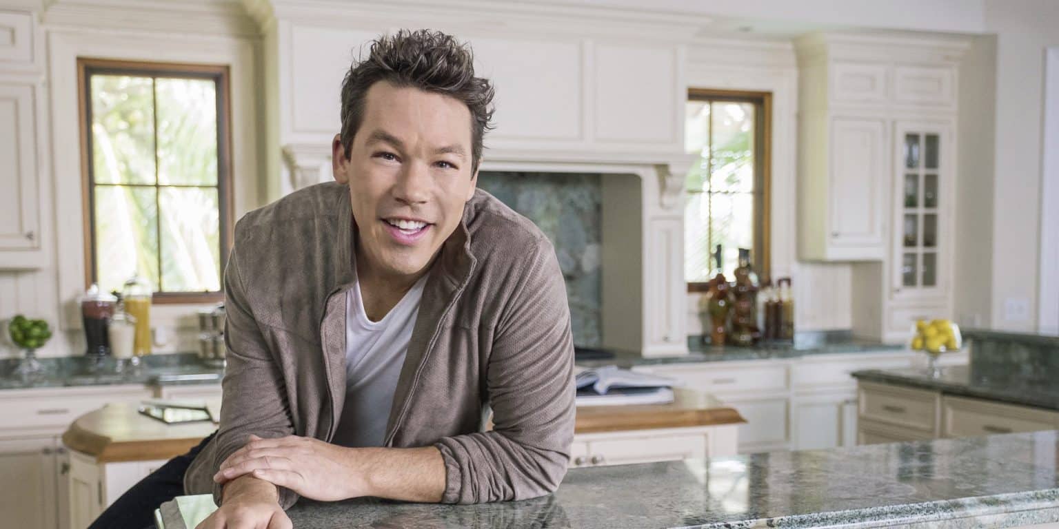 David Bromstad’s Wiki Biography, Ethnicity, Net Worth. Gay? - Biography ...