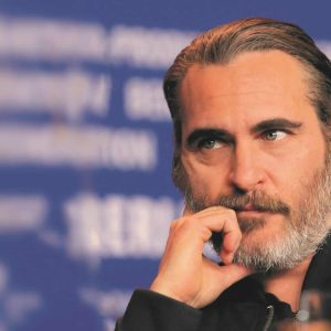 Who is Joaquin Phoenix's sister Jodean Bottom? Siblings, Wealth ...