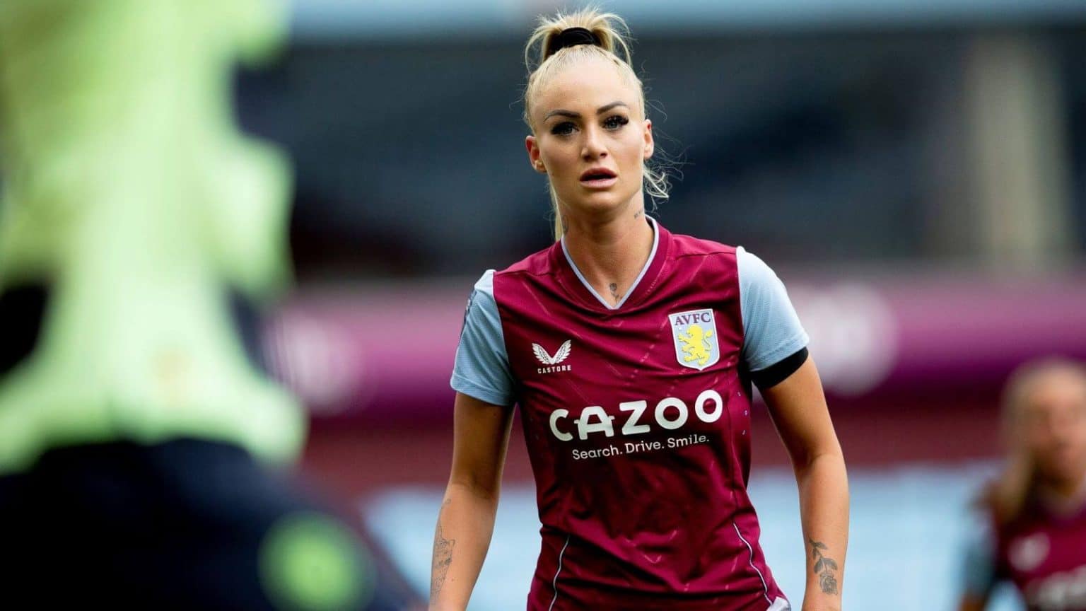 Meet Swiss Football Beauty Alisha Lehmann: Age, Boyfriend, Wiki ...