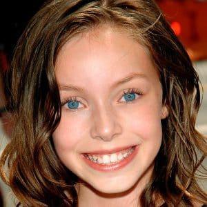 What is Julia Winter Doing Now? Her Age, Height, Career - Biography Tribune