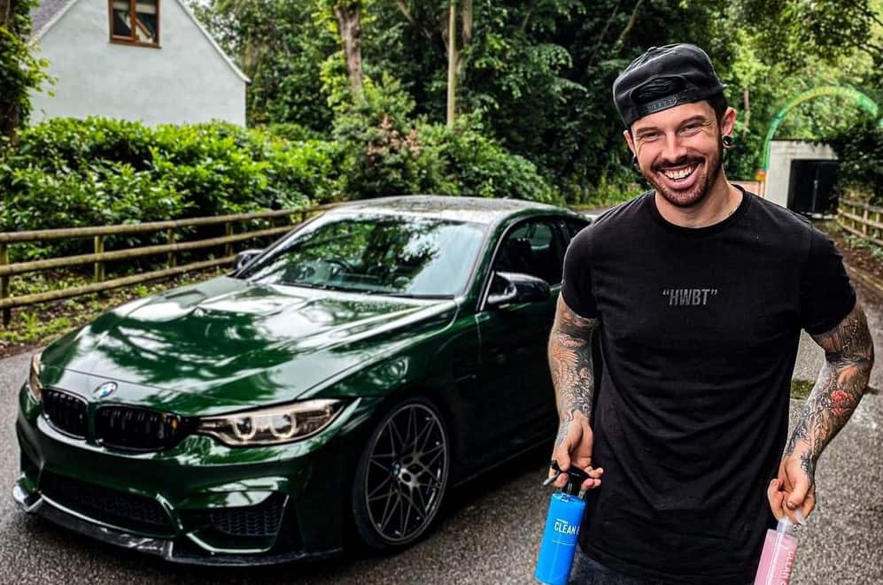 Who Is The YouTuber Mat Armstrong And What Is His Net Worth