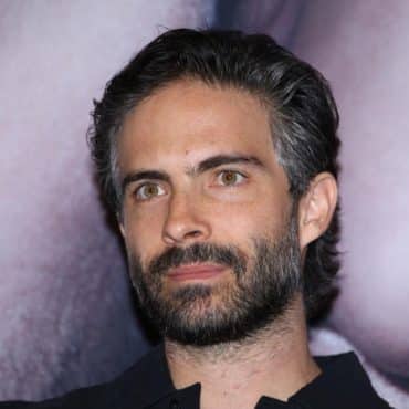 Osvaldo Benavides: The Actor Who Started His Career at Age 9 ...