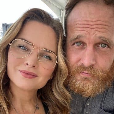Is Ethan Embry still married? His Age, Height, Career, Net Worth ...