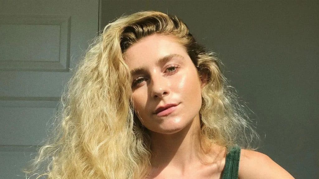Courtney Taylor Olsen: Secret Olsen Sister Who keeps a low profile ...