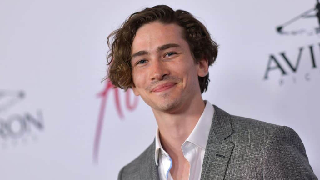 How tall is Dylan Arnold? His Age, Family, Girlfriend, Net Worth ...