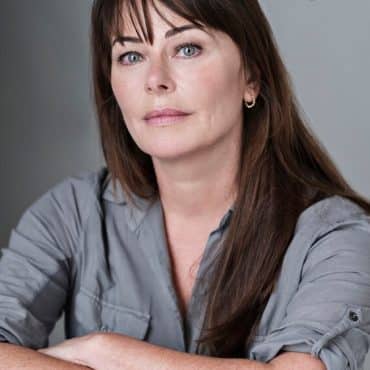 About Polly Alexandra Walker: Age, Husband, Net Worth, Height ...