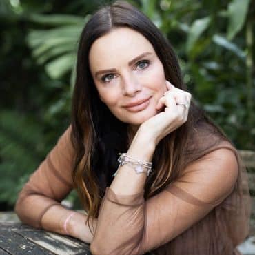 What Is Gabrielle Anwar Doing Today? Her Age, Family, Height ...