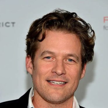 Who is James Tupper Married To Now? His Age, Height, Net Worth ...