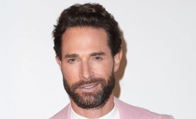 The Life and Career of Sebastián Rulli: Age, Wife, Kid, Height ...