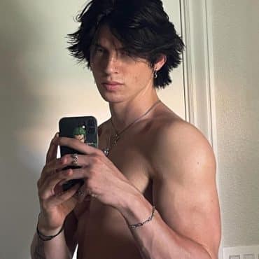 Are Jacob Day and Sadie cousins? His Age, Height, Dating, Career ...