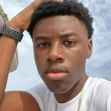 Who is Alex Hibbert's parents? His Age, Height, Career, Girlfriend ...