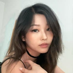 The Untold Truth About Hyoon: Age, Boyfriend, Nationality, Career ...